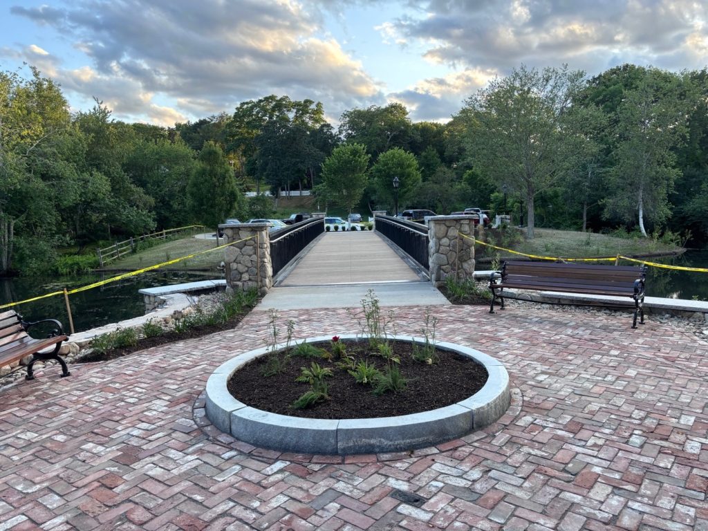 Jenney Pond bridge ‘absolutely beautiful’ - Plymouth Independent